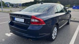 Blue Volvo S80 2010 in Vilnius, with an engine capacity of 2.40 L and mileage of 355 thousand km for 4000 €, photo 6 on AUTOMOTO.COM.LV