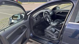 Blue Volvo S80 2010 in Vilnius, with an engine capacity of 2.40 L and mileage of 355 thousand km for 4000 €, photo 10 on AUTOMOTO.COM.LV