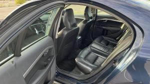Blue Volvo S80 2010 in Vilnius, with an engine capacity of 2.40 L and mileage of 355 thousand km for 4000 €, photo 12 on AUTOMOTO.COM.LV