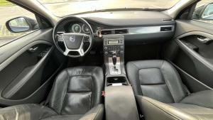 Blue Volvo S80 2010 in Vilnius, with an engine capacity of 2.40 L and mileage of 355 thousand km for 4000 €, photo 14 on AUTOMOTO.COM.LV