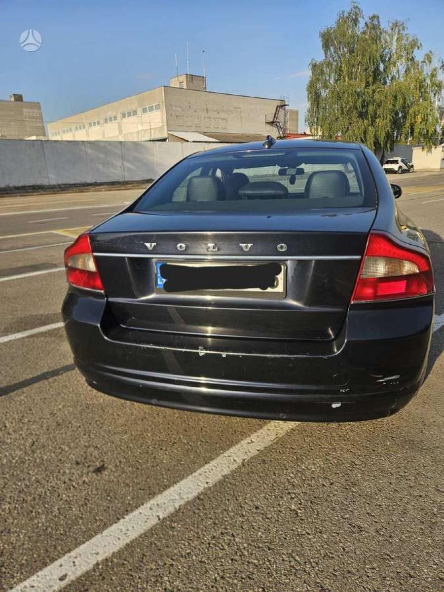 Blue Volvo S80 2010 in Kaunas, with an engine capacity of 2.40 L and mileage of 364 thousand km for 3200 €, photo 5 on AUTOMOTO.COM.LV