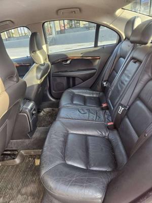 Blue Volvo S80 2010 in Kaunas, with an engine capacity of 2.40 L and mileage of 364 thousand km for 3200 €, photo 9 on AUTOMOTO.COM.LV
