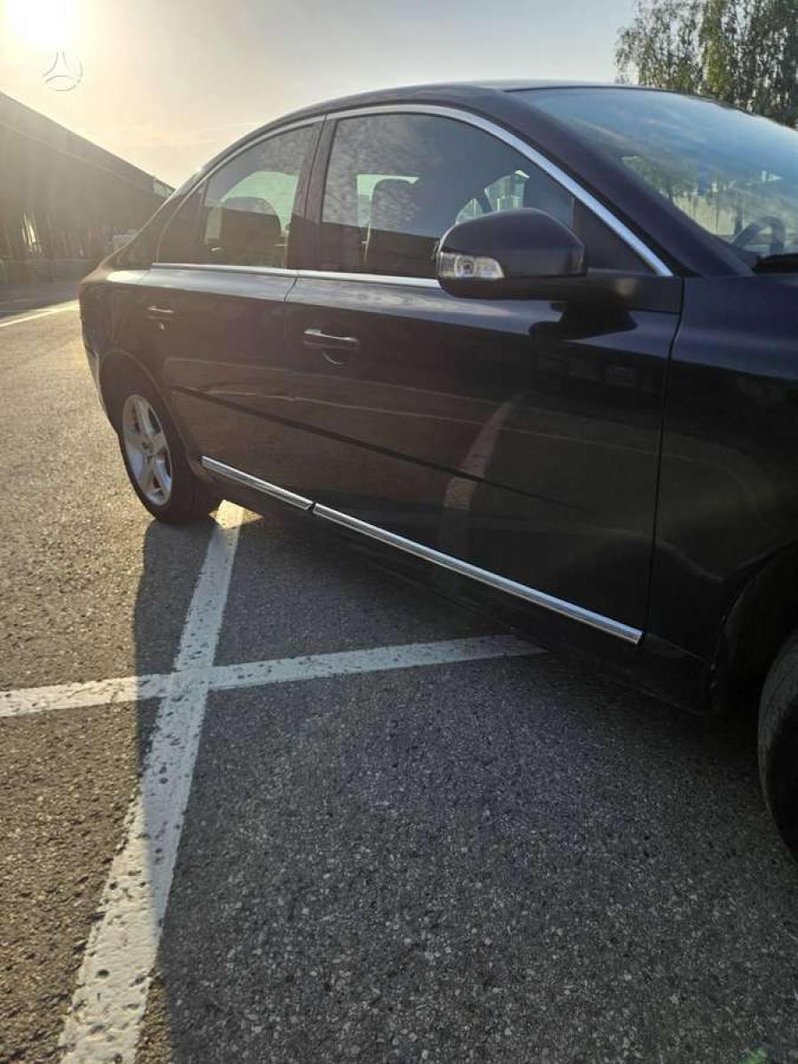 Blue Volvo S80 2010 in Kaunas, with an engine capacity of 2.40 L and mileage of 364 thousand km for 3200 €, photo 11 on AUTOMOTO.COM.LV