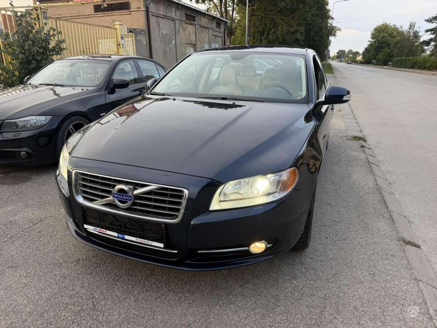 Blue Volvo S80 2010 in Siauliai, with an engine capacity of 1.56 L and mileage of 300 thousand km for 3000 €, photo 4 on AUTOMOTO.COM.LV