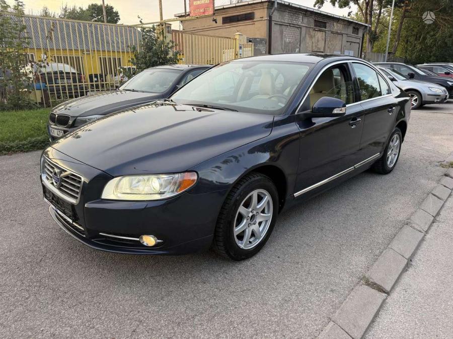 Blue Volvo S80 2010 in Siauliai, with an engine capacity of 1.56 L and mileage of 300 thousand km for 3000 €, photo 5 on AUTOMOTO.COM.LV