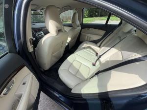 Blue Volvo S80 2010 in Siauliai, with an engine capacity of 1.56 L and mileage of 300 thousand km for 3000 €, photo 17 on AUTOMOTO.COM.LV