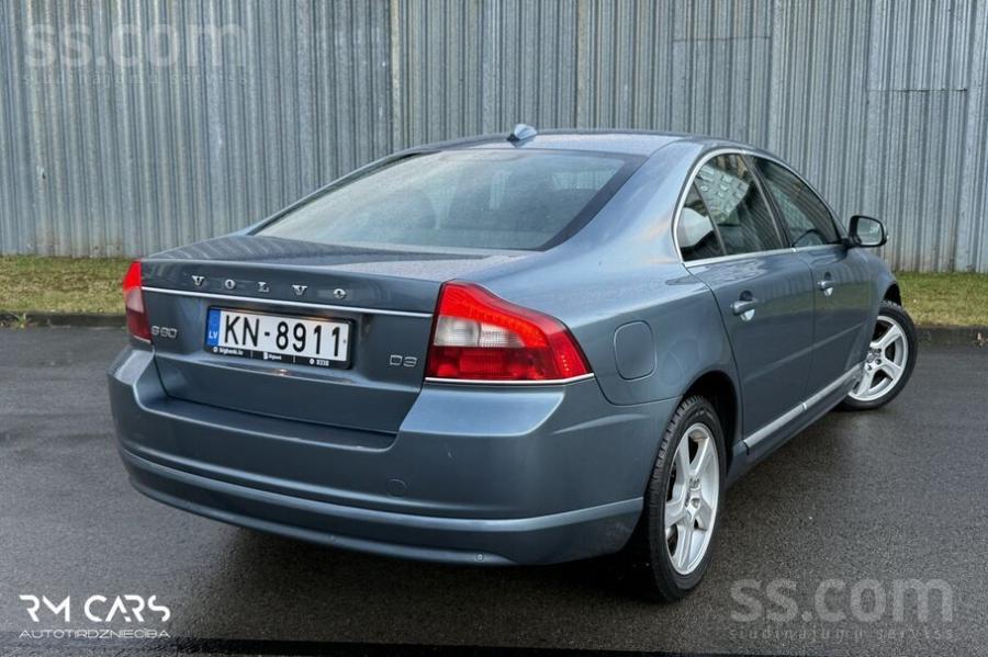Blue Volvo S80 2011 in Jelgava, with an engine capacity of 2.00 L and mileage of 0 thousand km for 6250 €, photo 4 on AUTOMOTO.COM.LV