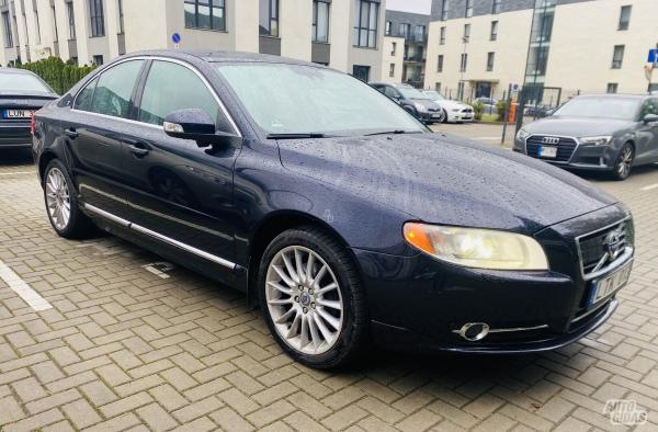 Zils Volvo S80 2011 Viļņa, ar dzinēja tilpumu 2.40 L un nobraukumu 195 tūkst. km par 7500 €, foto 4 vietnē AUTOMOTO.COM.LV