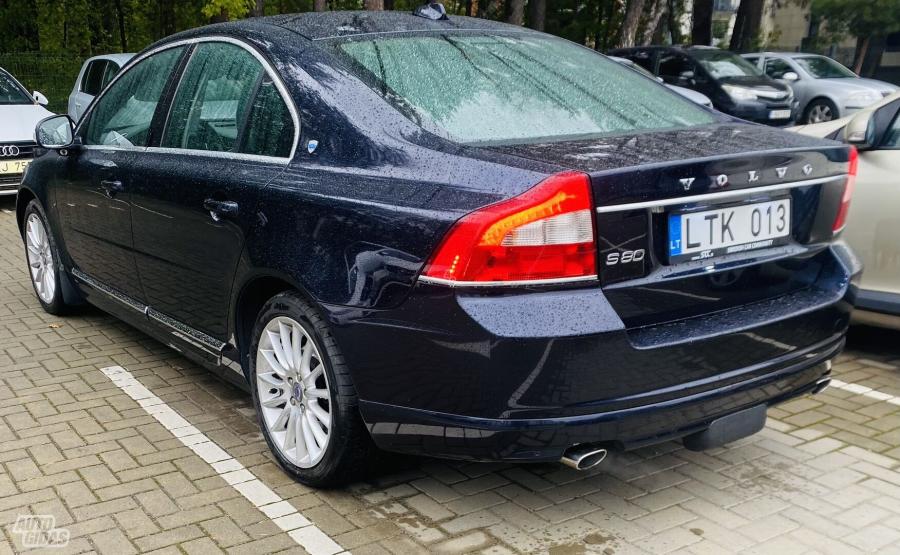Blue Volvo S80 2011 in Vilnius, with an engine capacity of 2.40 L and mileage of 195 thousand km for 7500 €, photo 7 on AUTOMOTO.COM.LV