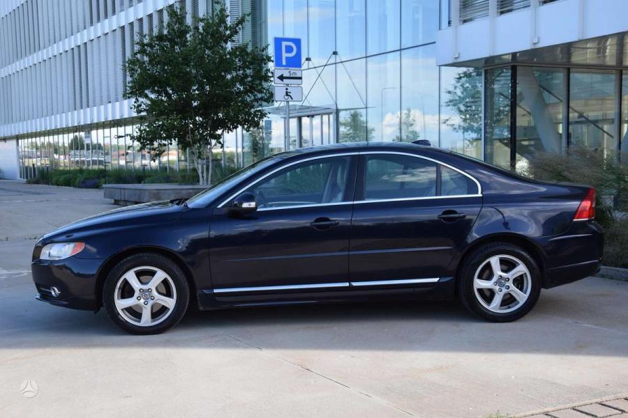 Blue Volvo S80 2011 in Vilnius, with an engine capacity of 1.98 L and mileage of 321 thousand km for 5500 €, photo 8 on AUTOMOTO.COM.LV