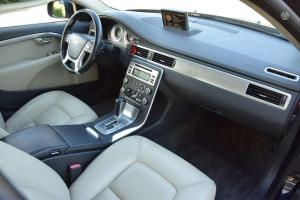 Blue Volvo S80 2011 in Vilnius, with an engine capacity of 1.98 L and mileage of 321 thousand km for 5500 €, photo 15 on AUTOMOTO.COM.LV