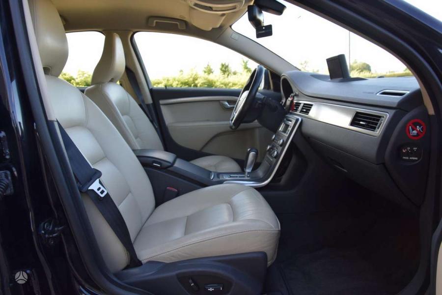 Blue Volvo S80 2011 in Vilnius, with an engine capacity of 1.98 L and mileage of 321 thousand km for 5500 €, photo 16 on AUTOMOTO.COM.LV