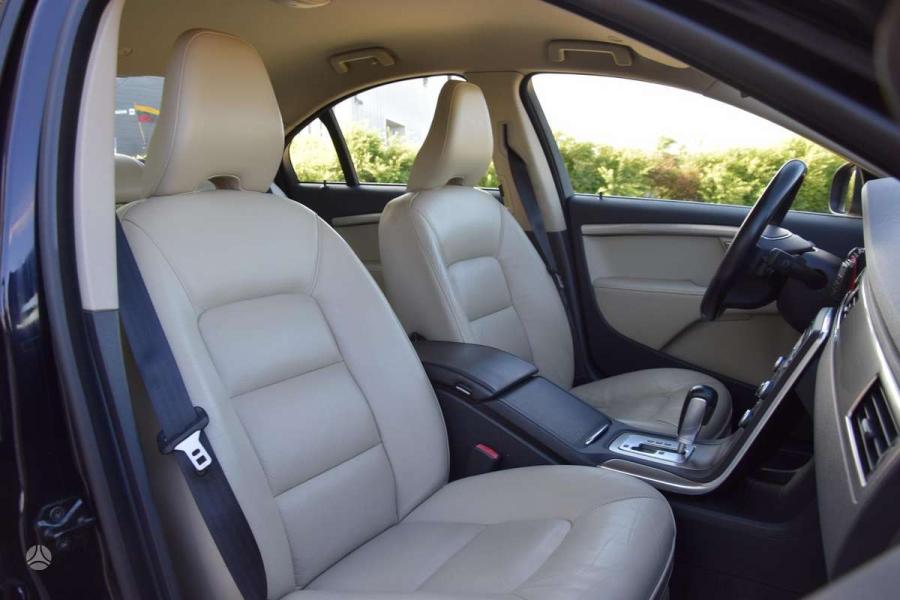 Blue Volvo S80 2011 in Vilnius, with an engine capacity of 1.98 L and mileage of 321 thousand km for 5500 €, photo 17 on AUTOMOTO.COM.LV