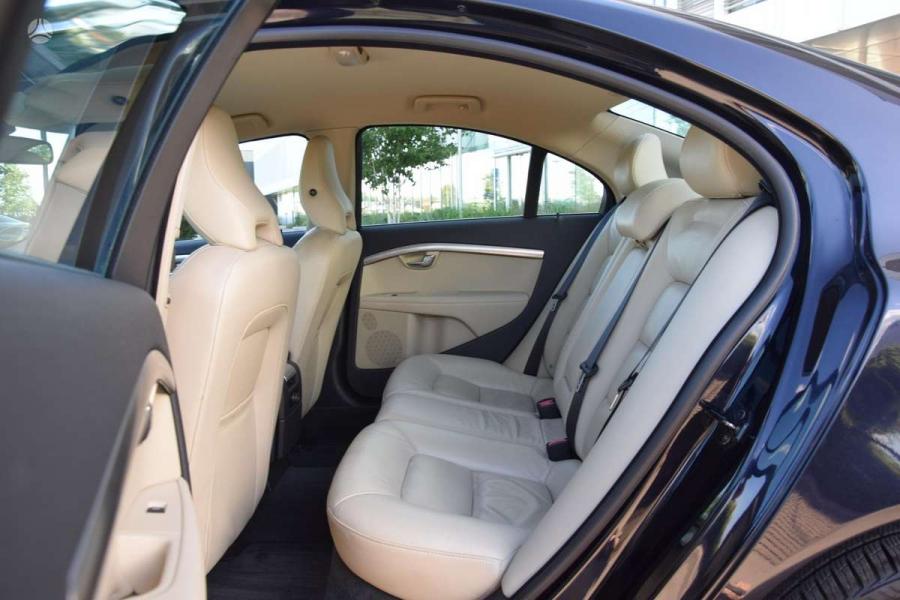 Blue Volvo S80 2011 in Vilnius, with an engine capacity of 1.98 L and mileage of 321 thousand km for 5500 €, photo 19 on AUTOMOTO.COM.LV