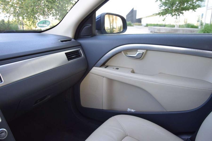 Blue Volvo S80 2011 in Vilnius, with an engine capacity of 1.98 L and mileage of 321 thousand km for 5500 €, photo 24 on AUTOMOTO.COM.LV