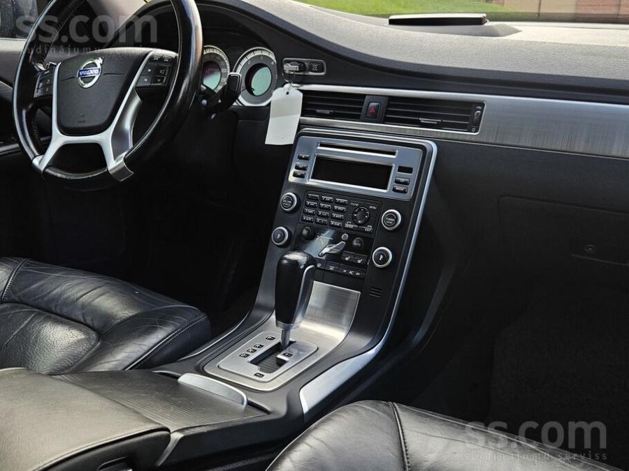 Zils Volvo S80 2011 Jēkabpils, ar dzinēja tilpumu 2.40 L un nobraukumu 323 tūkst. km par 4990 €, foto 17 vietnē AUTOMOTO.COM.LV