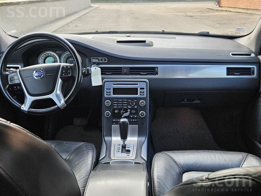 Zils Volvo S80 2011 Jēkabpils, ar dzinēja tilpumu 2.40 L un nobraukumu 323 tūkst. km par 4990 €, foto 18 vietnē AUTOMOTO.COM.LV