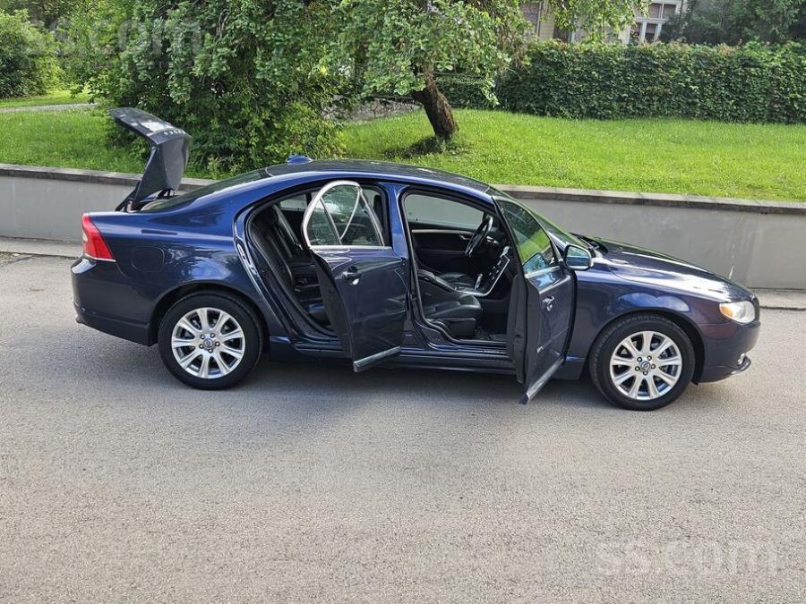 Zils Volvo S80 2011 Jēkabpils, ar dzinēja tilpumu 2.40 L un nobraukumu 323 tūkst. km par 4990 €, foto 22 vietnē AUTOMOTO.COM.LV