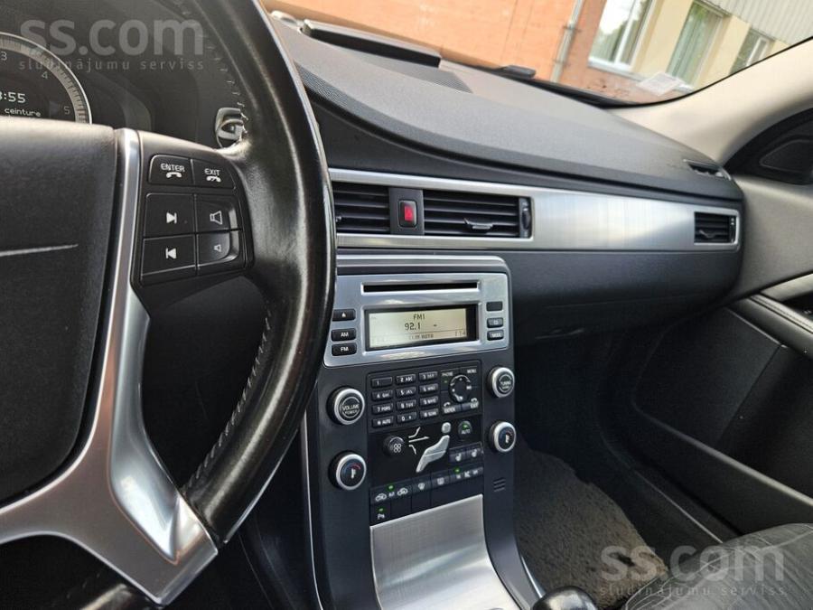 Zils Volvo S80 2011 Jēkabpils, ar dzinēja tilpumu 2.40 L un nobraukumu 323 tūkst. km par 4990 €, foto 25 vietnē AUTOMOTO.COM.LV