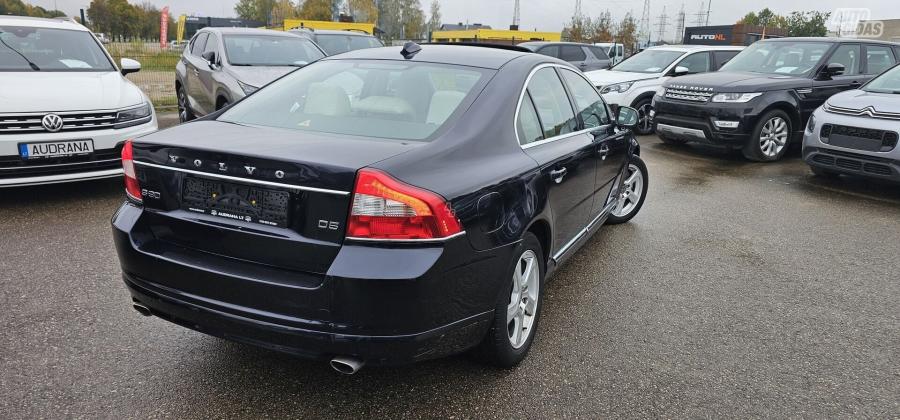 Zils Volvo S80 2011 Kauņa, ar dzinēja tilpumu 2.40 L un nobraukumu 211 tūkst. km par 6950 €, foto 5 vietnē AUTOMOTO.COM.LV