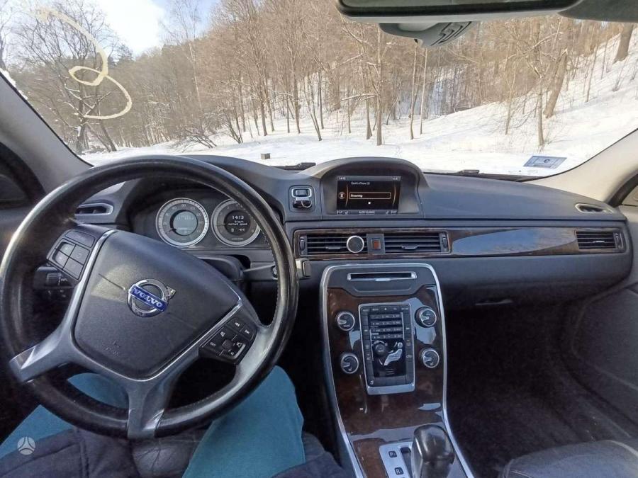 Blue Volvo S80 2012 in Vilnius, with an engine capacity of 3.19 L and mileage of 201 thousand km for 6300 €, photo 6 on AUTOMOTO.COM.LV