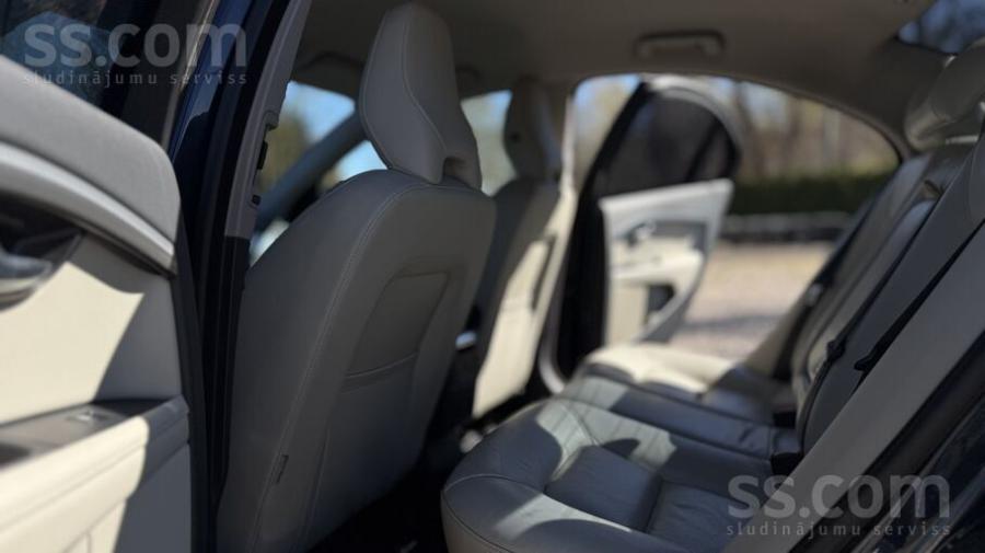 Zils Volvo S80 2012 Jelgava, ar dzinēja tilpumu 1.60 L un nobraukumu 278 tūkst. km par 5890 €, foto 11 vietnē AUTOMOTO.COM.LV