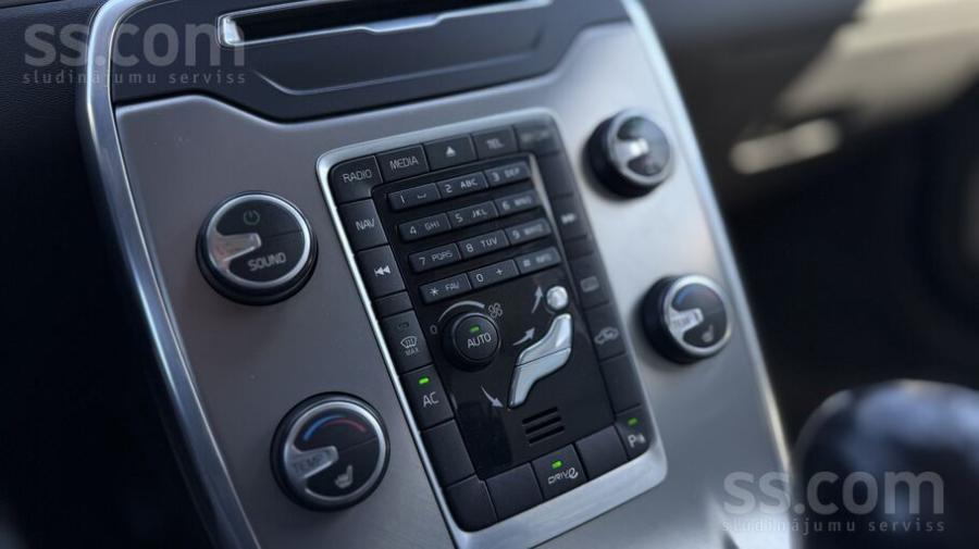 Zils Volvo S80 2012 Jelgava, ar dzinēja tilpumu 1.60 L un nobraukumu 278 tūkst. km par 5890 €, foto 20 vietnē AUTOMOTO.COM.LV
