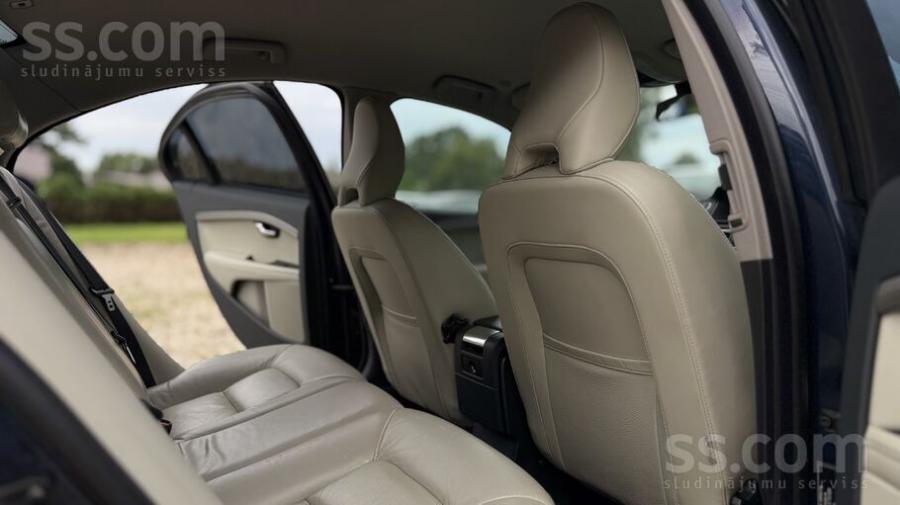 Zils Volvo S80 2012 Jelgava, ar dzinēja tilpumu 1.60 L un nobraukumu 279 tūkst. km par 5190 €, foto 10 vietnē AUTOMOTO.COM.LV