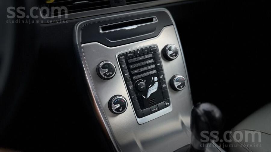 Zils Volvo S80 2012 Jelgava, ar dzinēja tilpumu 1.60 L un nobraukumu 279 tūkst. km par 5190 €, foto 20 vietnē AUTOMOTO.COM.LV