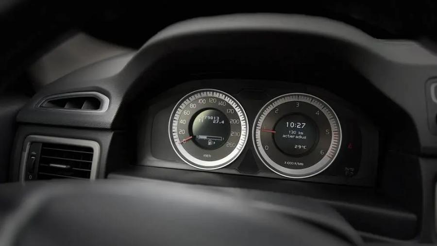 Zils Volvo S80 2012 Jelgava, ar dzinēja tilpumu 1.60 L un nobraukumu 279 tūkst. km par 5190 €, foto 13 vietnē AUTOMOTO.COM.LV