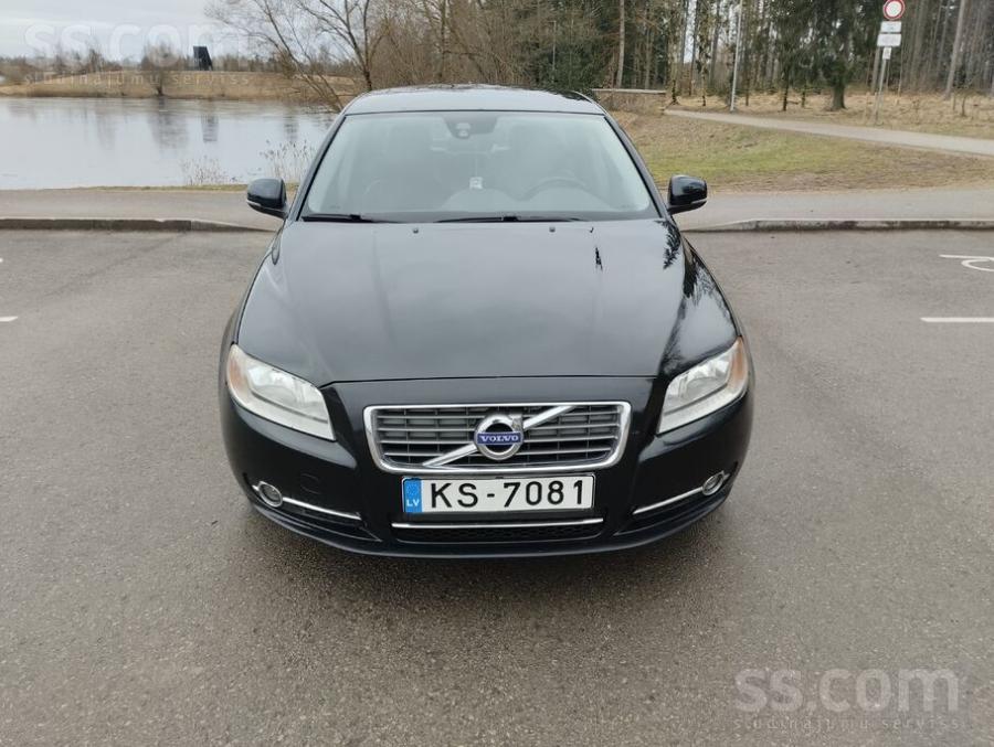 Blue Volvo S80 2013 in Jekabpils, with an engine capacity of 2.00 L and mileage of 325 thousand km for 5350 €, photo 5 on AUTOMOTO.COM.LV