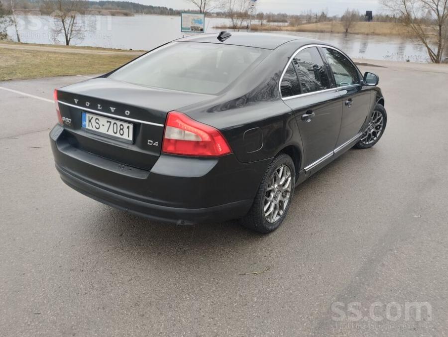 Blue Volvo S80 2013 in Jekabpils, with an engine capacity of 2.00 L and mileage of 325 thousand km for 5350 €, photo 9 on AUTOMOTO.COM.LV
