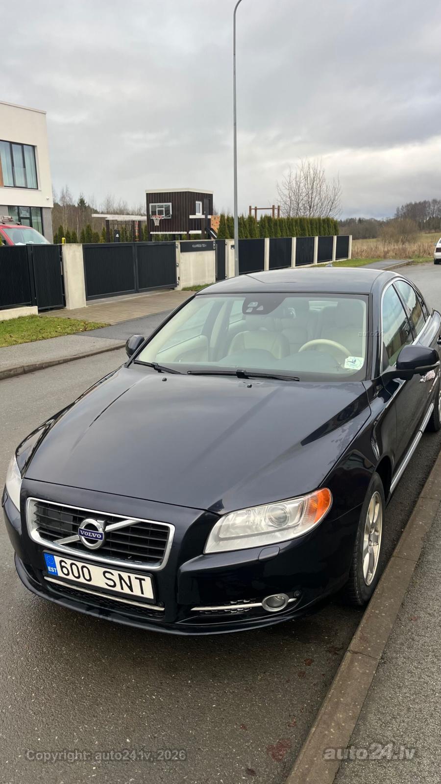 Zils Volvo S80 2013 Tallina, ar dzinēja tilpumu 2.00 L un nobraukumu 289 tūkst. km par 6999 €, foto 1 vietnē AUTOMOTO.COM.LV