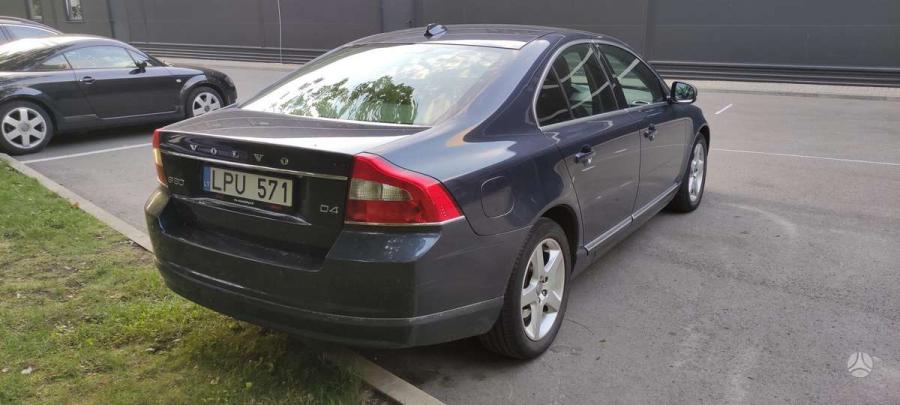 Blue Volvo S80 2013 in Vilnius, with an engine capacity of 1.98 L and mileage of 167 thousand km for 7250 €, photo 7 on AUTOMOTO.COM.LV