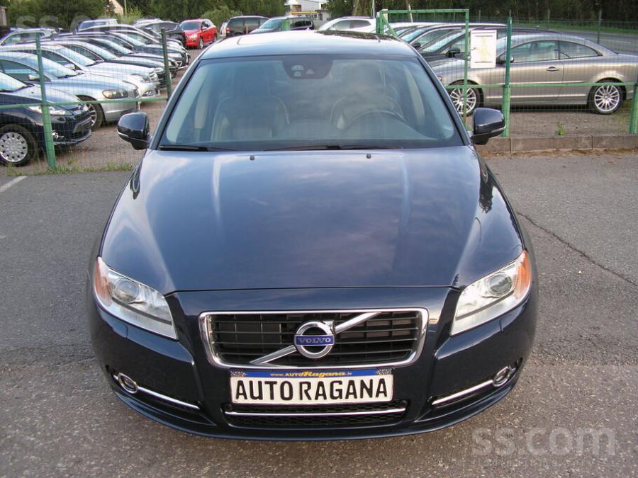 Blue Volvo S80 2013 in Riga, with an engine capacity of 2.00 L and mileage of 0 thousand km for 8950 €, photo 6 on AUTOMOTO.COM.LV