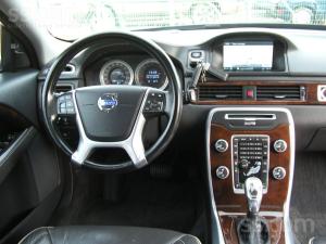 Blue Volvo S80 2013 in Riga, with an engine capacity of 2.00 L and mileage of 0 thousand km for 8950 €, photo 15 on AUTOMOTO.COM.LV