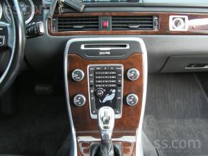 Blue Volvo S80 2013 in Riga, with an engine capacity of 2.00 L and mileage of 0 thousand km for 8950 €, photo 17 on AUTOMOTO.COM.LV