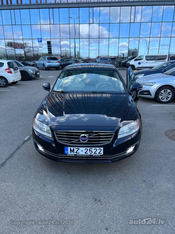 Blue Volvo S80 2013 in Riga, with an engine capacity of 2.00 L and mileage of 270 thousand km for 7950 €, photo 1 on AUTOMOTO.COM.LV