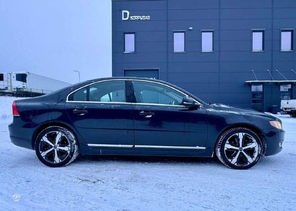 Blue Volvo S80 2014 in Vilnius, with an engine capacity of 1.97 L and mileage of 348 thousand km for 5500 €, photo 4 on AUTOMOTO.COM.LV