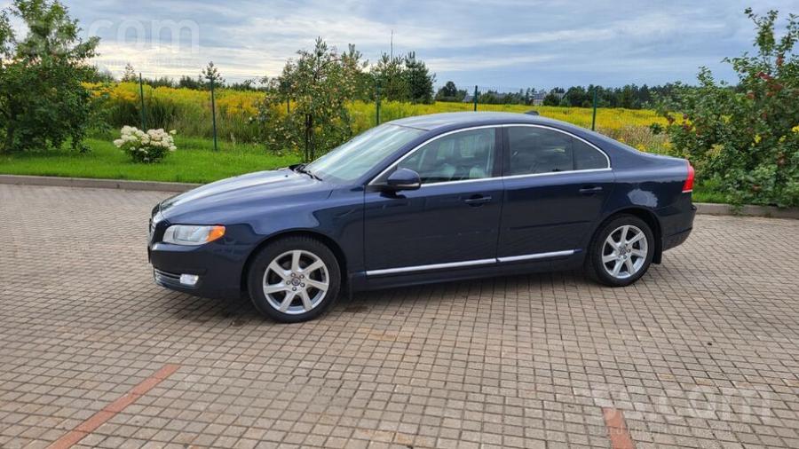 Blue Volvo S80 2014 in Bauska, with an engine capacity of 2.00 L and mileage of 270 thousand km for 8250 €, photo 5 on AUTOMOTO.COM.LV