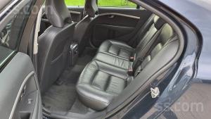 Blue Volvo S80 2014 in Bauska, with an engine capacity of 2.00 L and mileage of 270 thousand km for 8250 €, photo 8 on AUTOMOTO.COM.LV