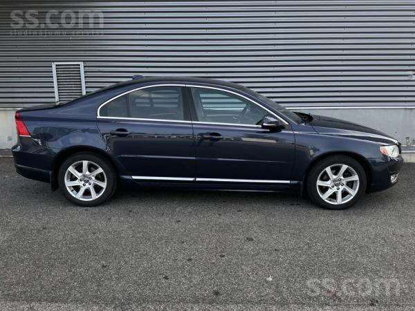 Volvo S80 2014 Rīga vietnē Zils Volvo S80 2014 Rīga, ar dzinēja tilpumu 2.00 L un nobraukumu 270 tūkst. km par 8190 €, foto 7 vietnē AUTOMOTO.COM.LV