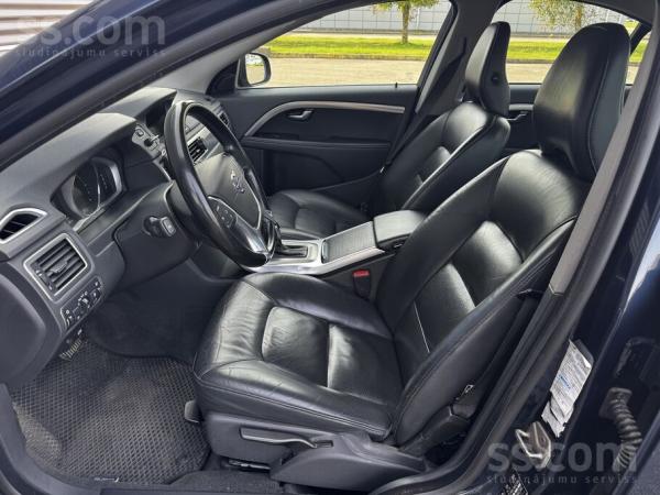Volvo S80 2014 Rīga vietnē Zils Volvo S80 2014 Rīga, ar dzinēja tilpumu 2.00 L un nobraukumu 270 tūkst. km par 8190 €, foto 10 vietnē AUTOMOTO.COM.LV