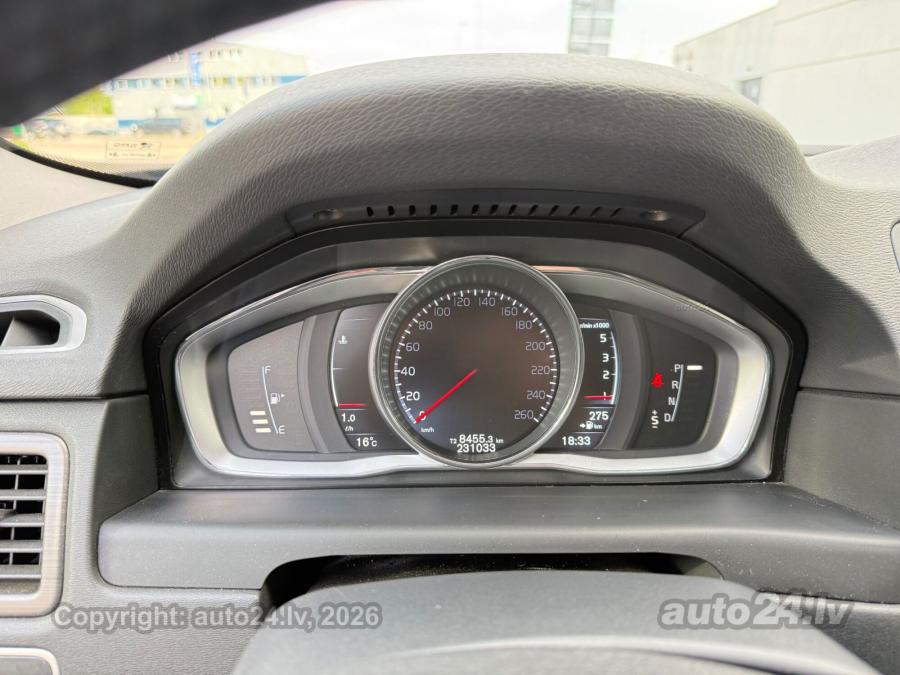 Zils Volvo S80 2015 Tallina, ar dzinēja tilpumu 2.00 L un nobraukumu 230 tūkst. km par 9000 €, foto 12 vietnē AUTOMOTO.COM.LV