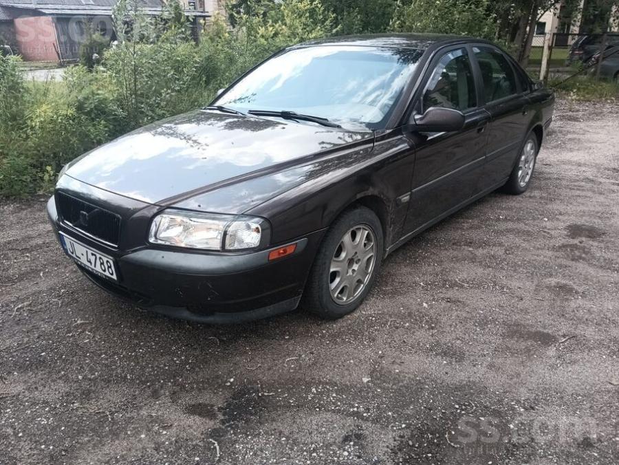 Brūns Volvo S80 1999 Valmiera, ar dzinēja tilpumu 2.50 L un nobraukumu 455 tūkst. km par 1390 €, foto 1 vietnē AUTOMOTO.COM.LV