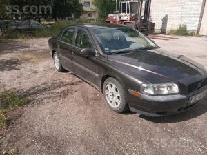 Brūns Volvo S80 1999 Valmiera, ar dzinēja tilpumu 2.50 L un nobraukumu 455 tūkst. km par 1390 €, foto 2 vietnē AUTOMOTO.COM.LV