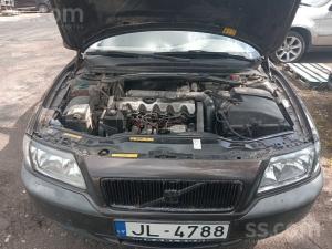 Brūns Volvo S80 1999 Valmiera, ar dzinēja tilpumu 2.50 L un nobraukumu 455 tūkst. km par 1390 €, foto 4 vietnē AUTOMOTO.COM.LV