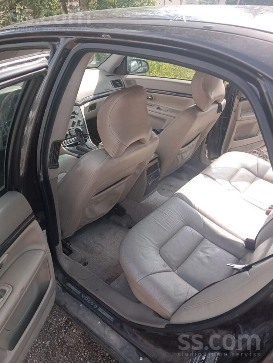 Brūns Volvo S80 1999 Valmiera, ar dzinēja tilpumu 2.50 L un nobraukumu 455 tūkst. km par 1390 €, foto 6 vietnē AUTOMOTO.COM.LV