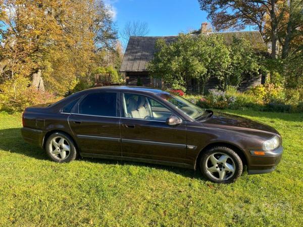 Brūns Volvo S80 1999 Jēkabpils, ar dzinēja tilpumu 2.50 L un nobraukumu 400 tūkst. km par 560 €, foto 2 vietnē AUTOMOTO.COM.LV