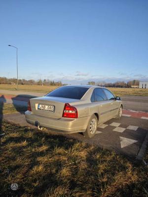 Brown Volvo S80 2002 in Kaunas, with an engine capacity of 2.40 L and mileage of 471 thousand km for 1200 €, photo 5 on AUTOMOTO.COM.LV